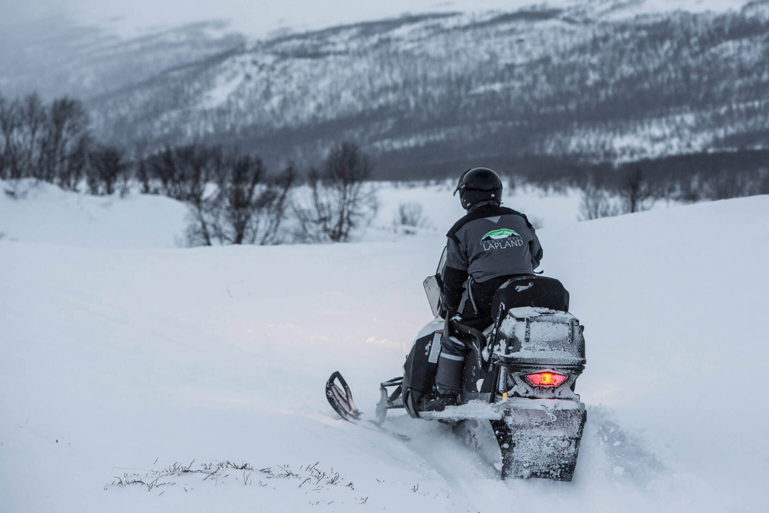 Snowmobile Adventure Abisko (Drive your own) - Lights over Lapland AB